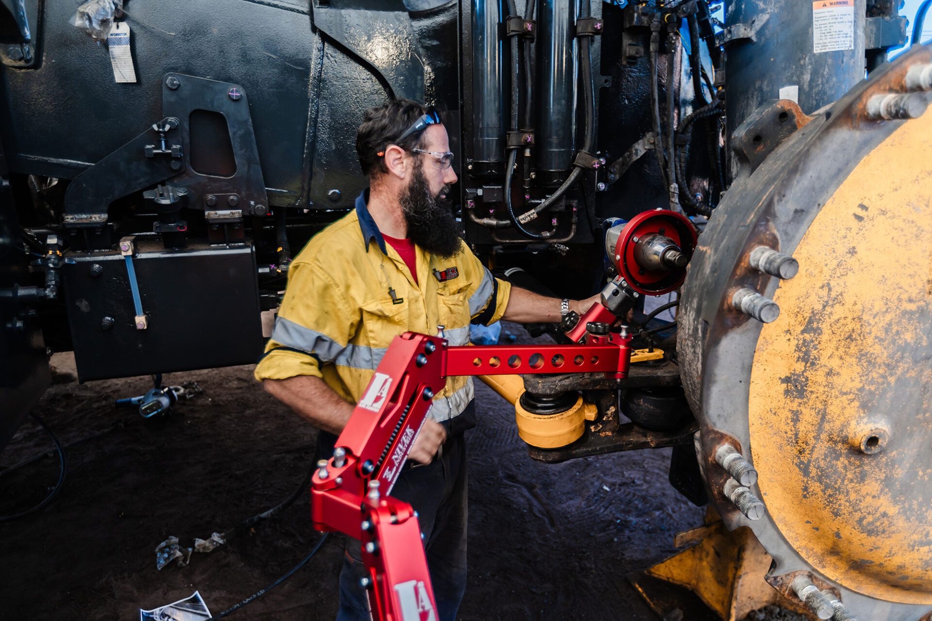 Lift Assist 40 (LA40): Nivek Industries