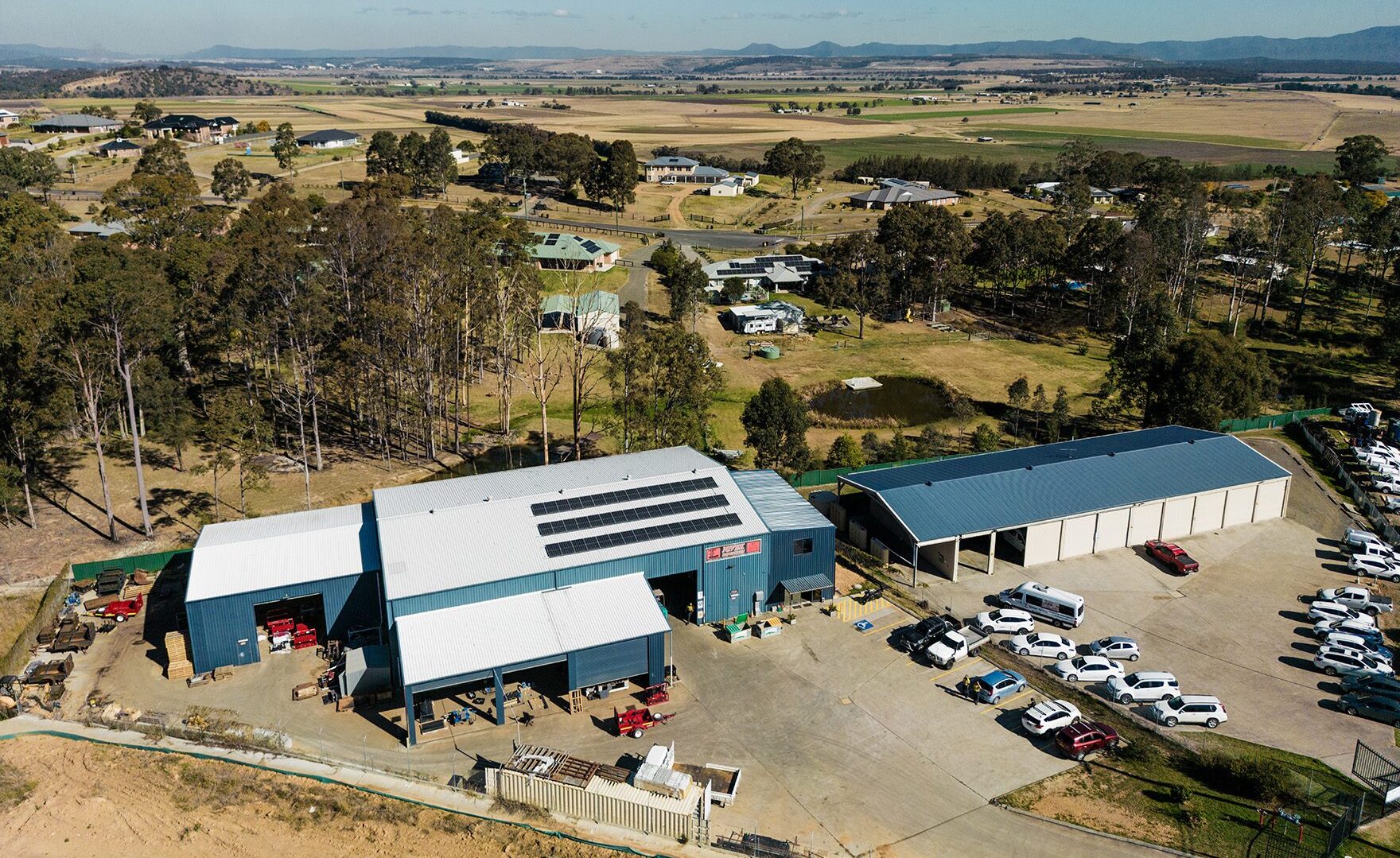 BOB 0.5T Tracked Carrier: Nivek Industries